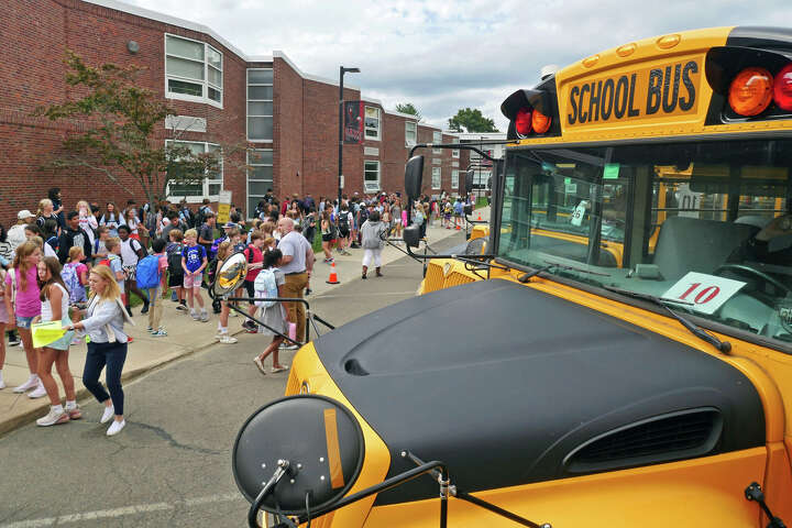 Connecticut's 10 best school districts, according to new Niche report
