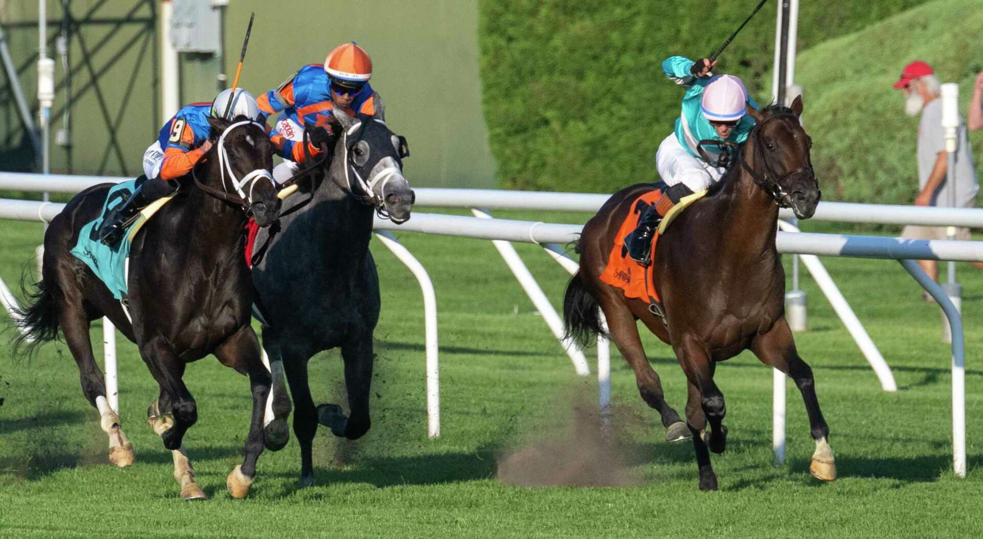 Zulu Kingdom wins with inside job in the With Anticipation at Saratoga