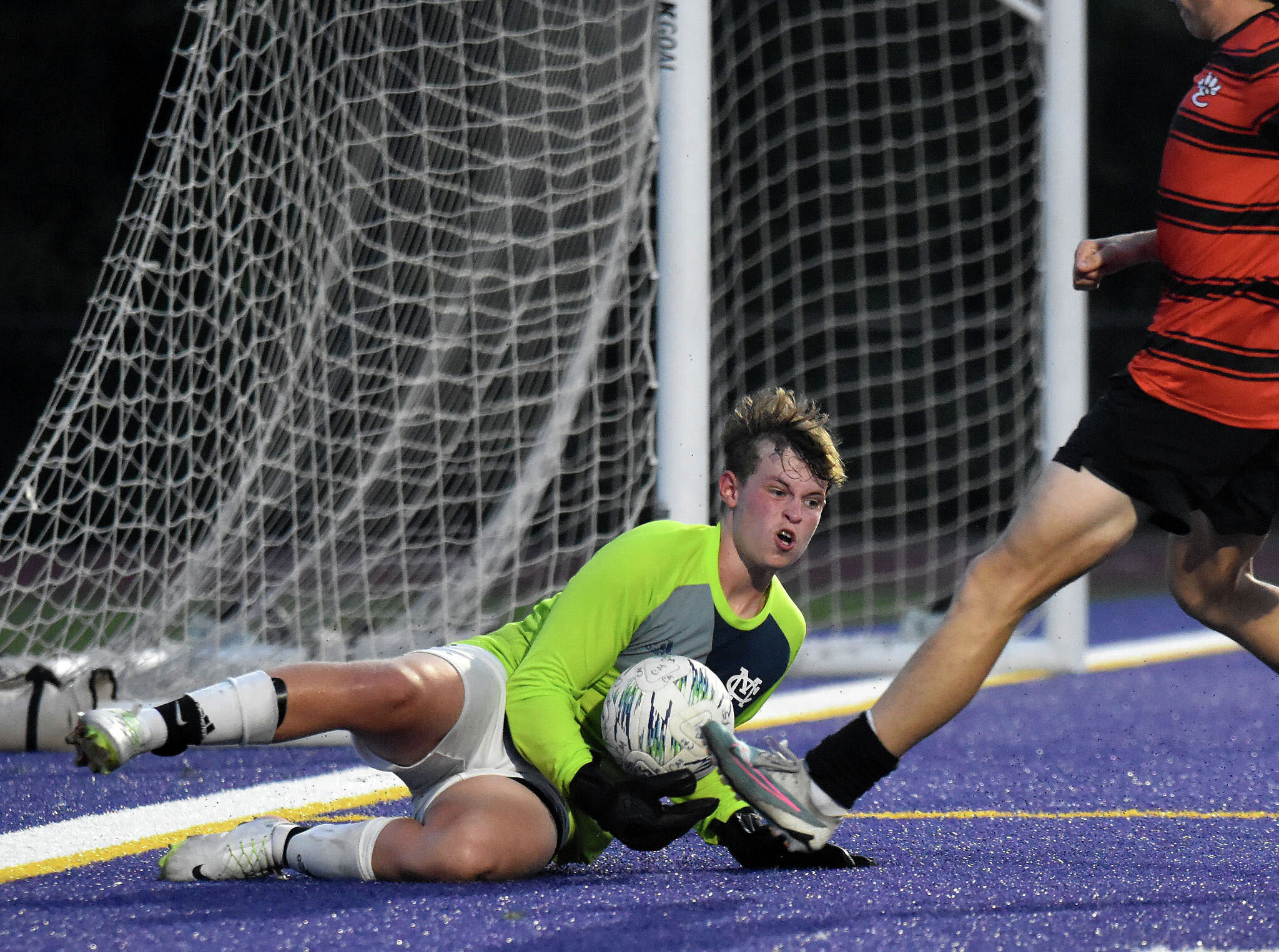 Alton, Edwardsville among boys soccer winners