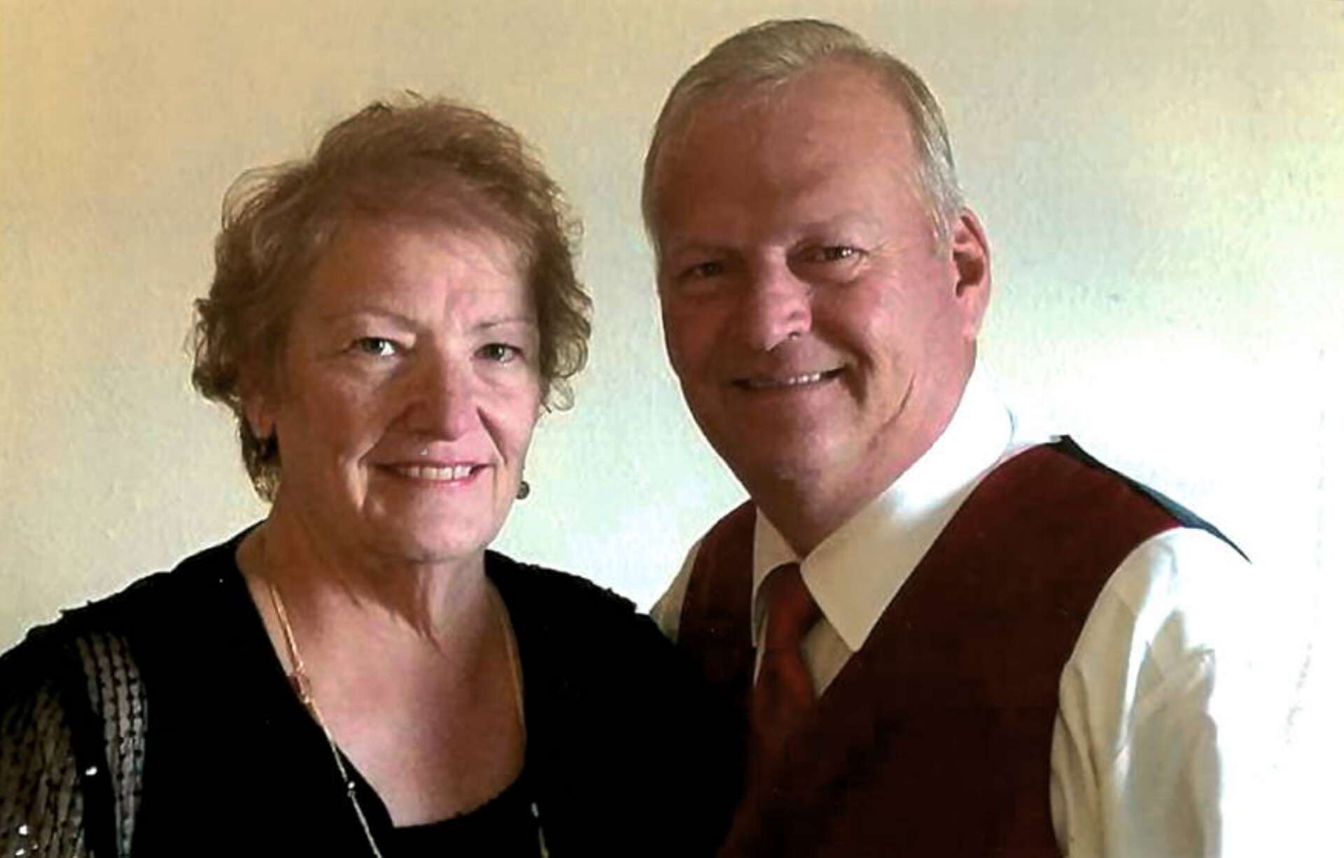 Tom and Pat Davis of New Delhi to celebrate 50th anniversary