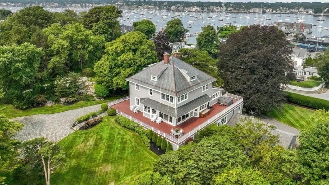 Lipton Tea Boss' Stunning Former Home Is Listed for $6.8 Million ...