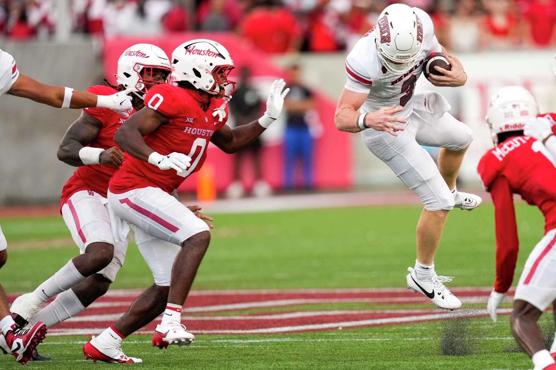 Houston Cougars football: UH drops season opener to UNLV