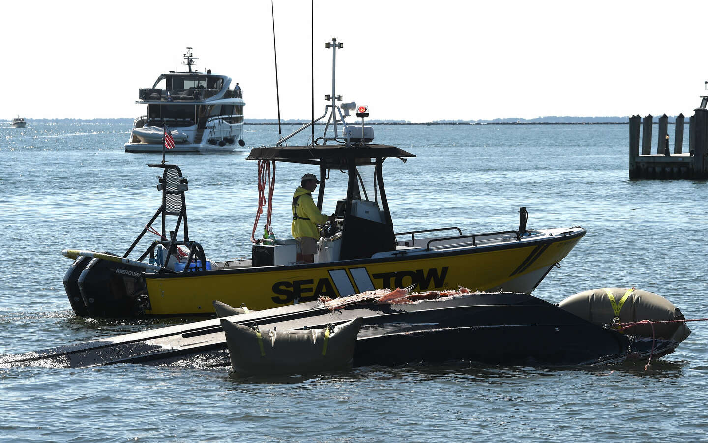 1 dead, 2 missing in Old Saybrook boat crash, officials say