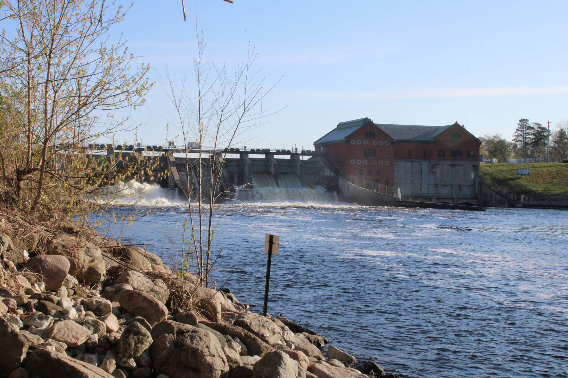 Consumers Energy evaluates bids for 13 hydroelectric dams in Michigan