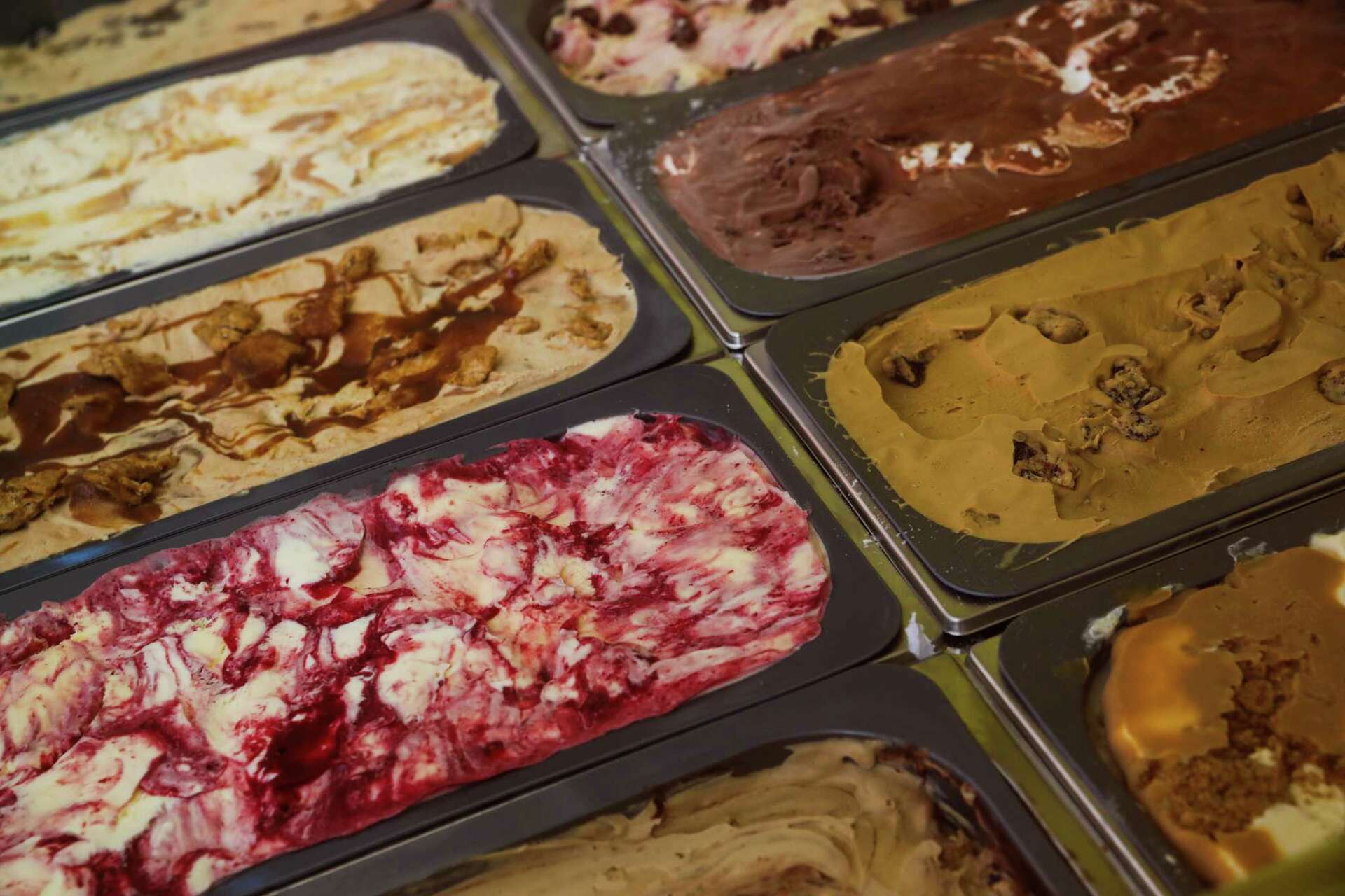Bad Walter's, a popular ice cream popup, opens shop in Oakland.
