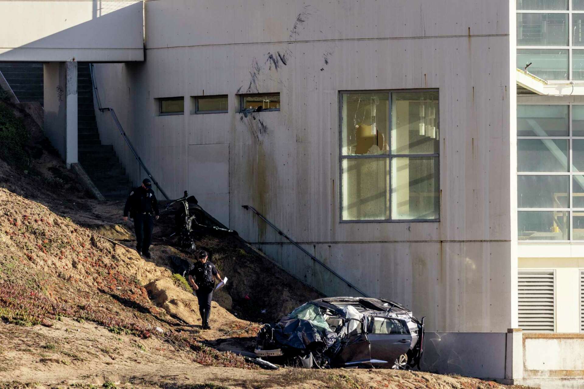 Cliff House fatal crash: What caused two vehicles to go off S.F. cliff