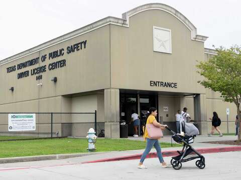 Texas driver's license centers reopen after Monday outage