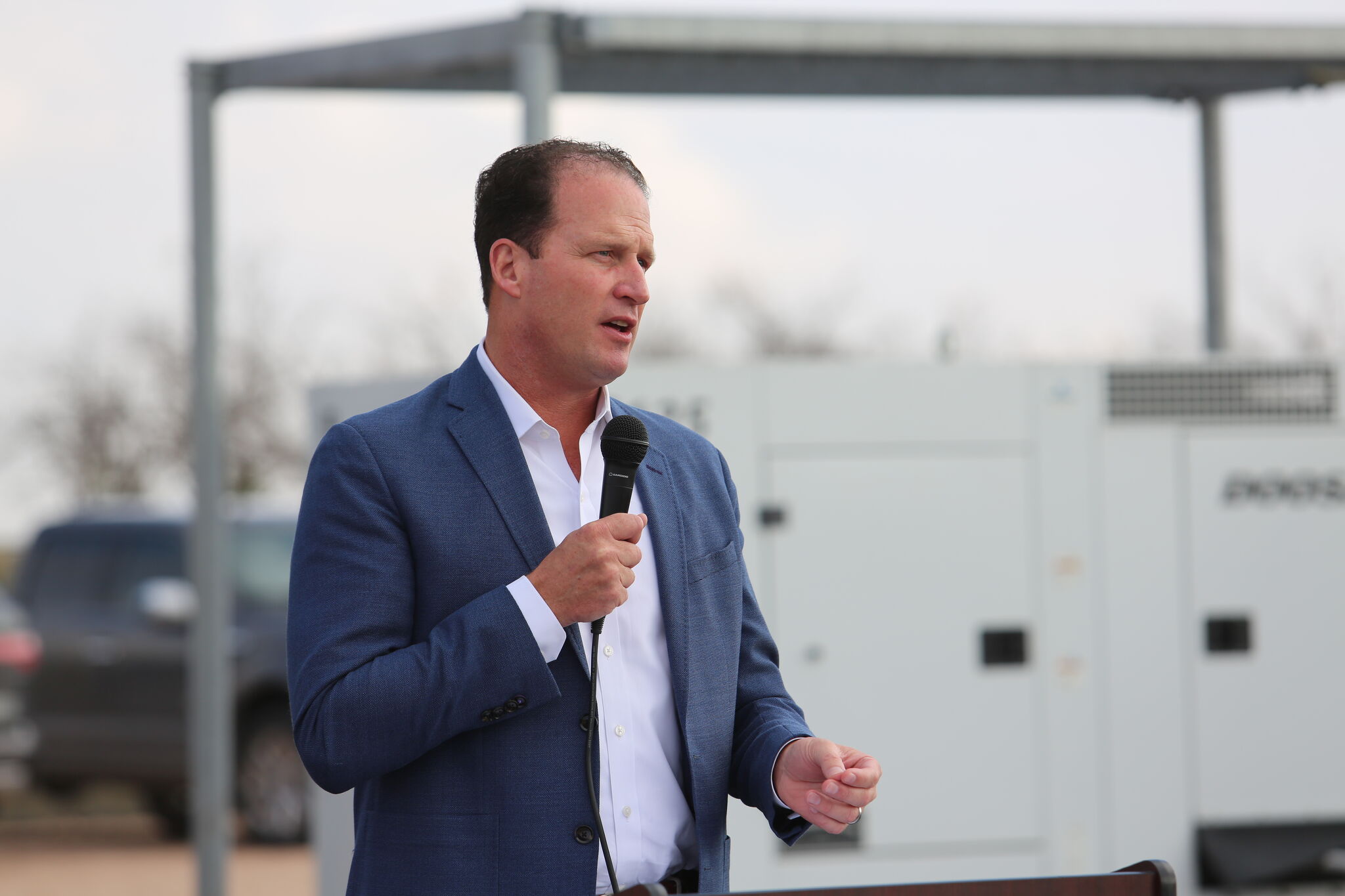 Pfluger aims to curb federal employee resistance with new STRAFE Act