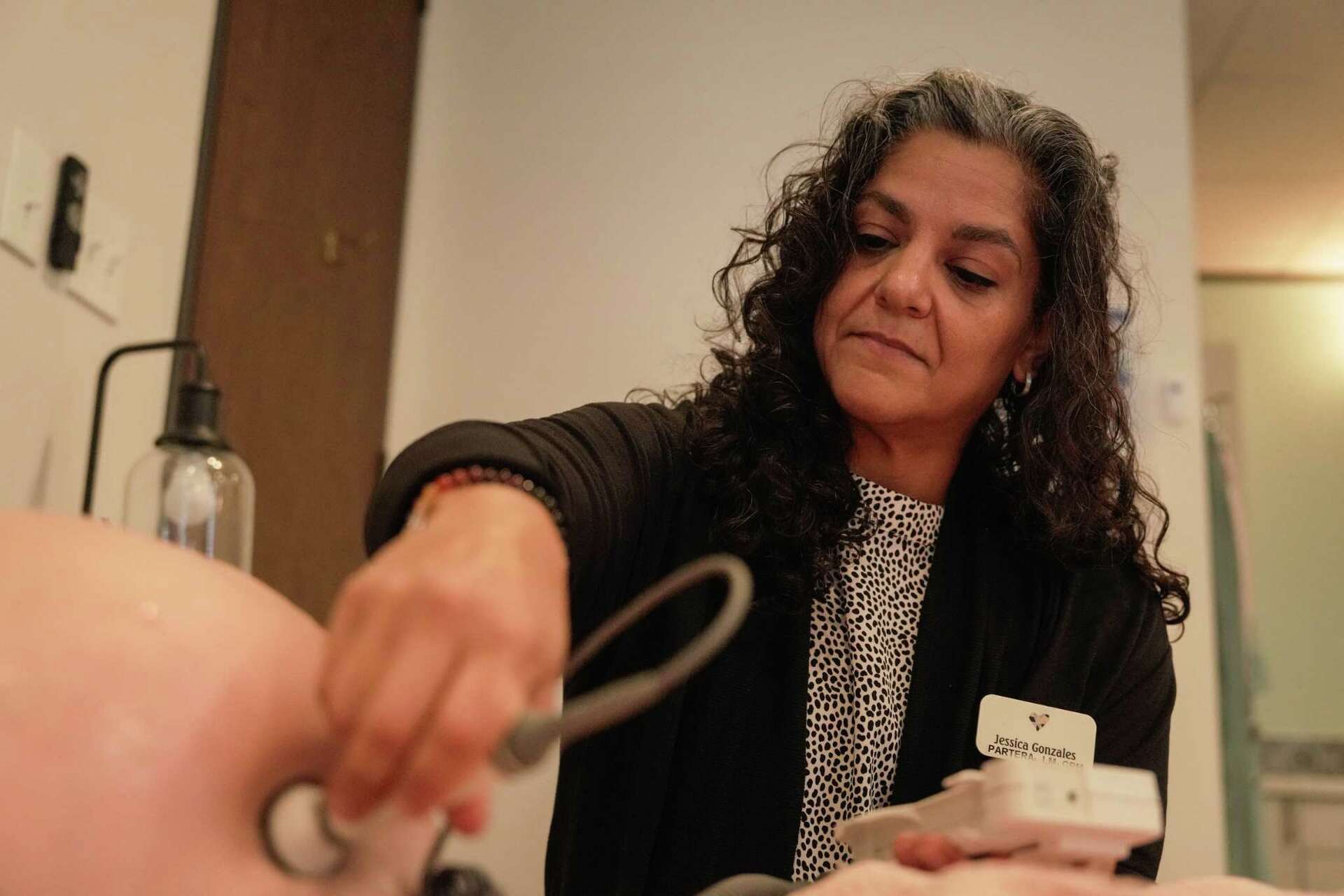 Midwives say more support in Texas could improve birth outcomes