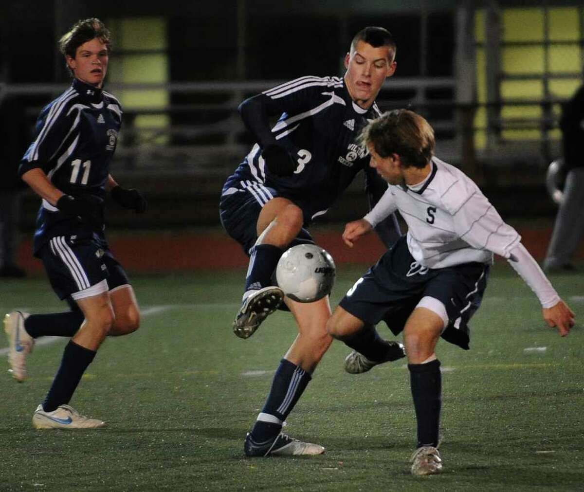 Staples, Warde advance to FCIAC Boys Soccer final