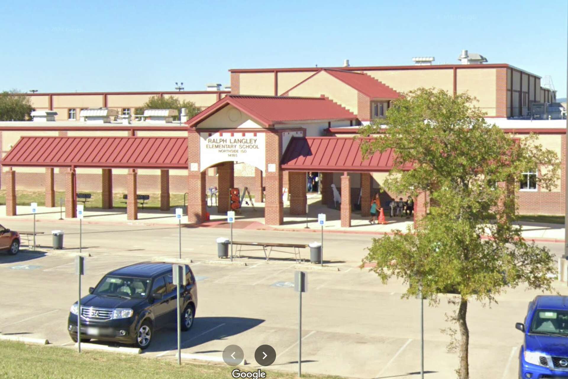 Texas grandparents' outpouring support disrupts campus event
