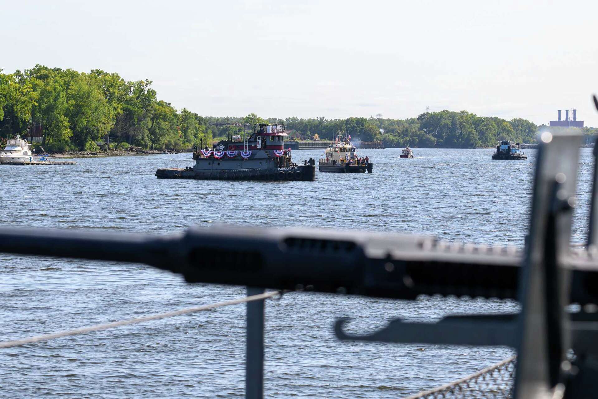 Photos: Tugboats parade up Hudson River for Waterford festival