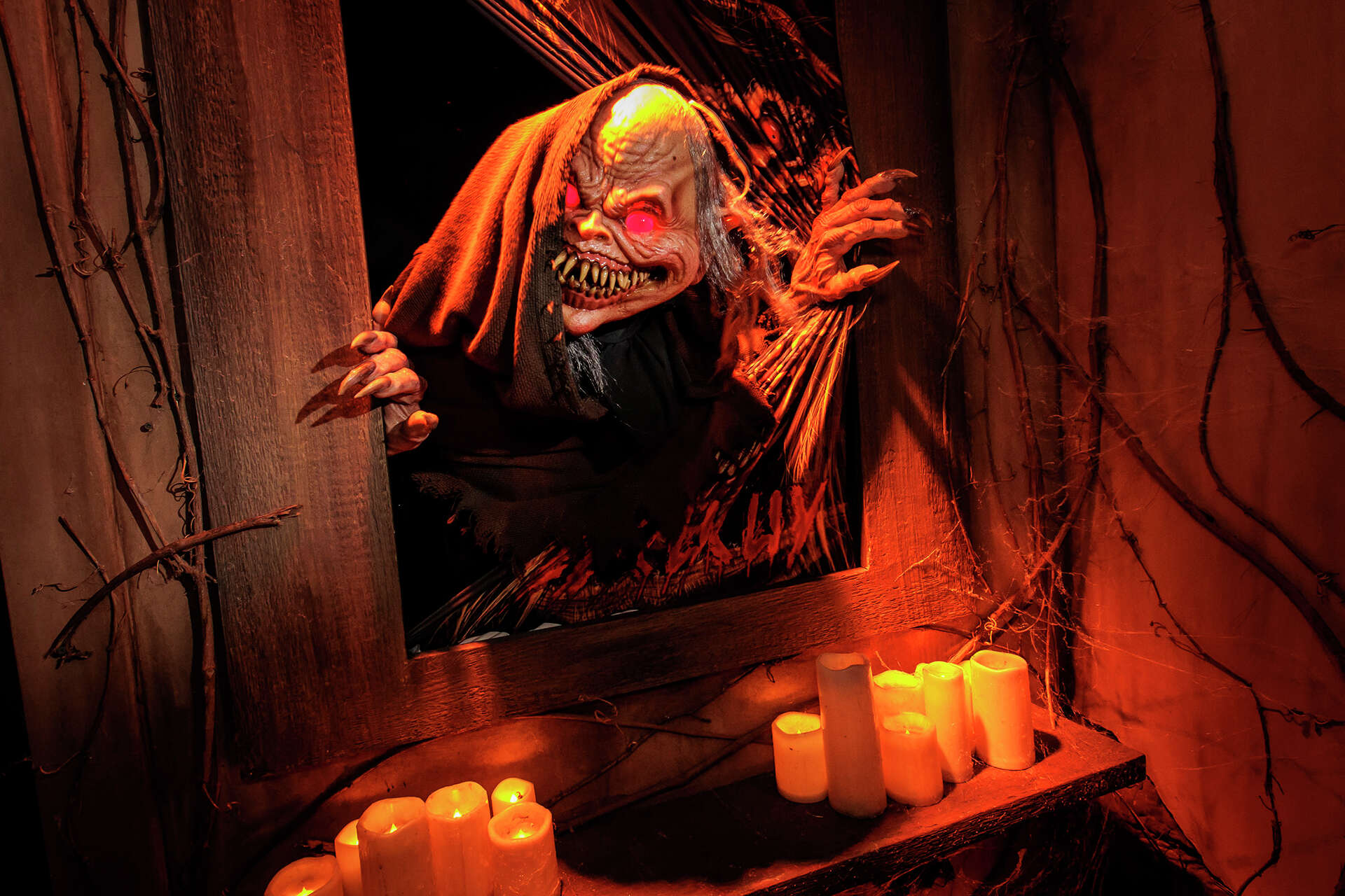 Universal Studios Hollywood Haunted House Universal Studios' Upper Lot