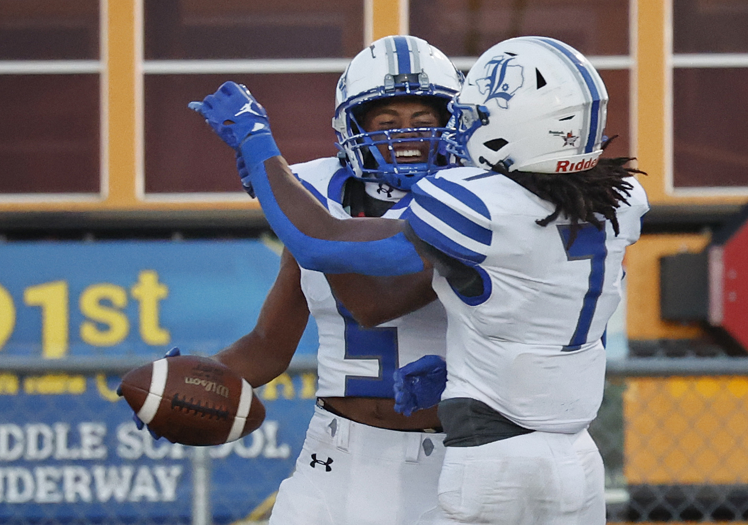 Dylan Llamas leads Lanier football to rout of Memorial