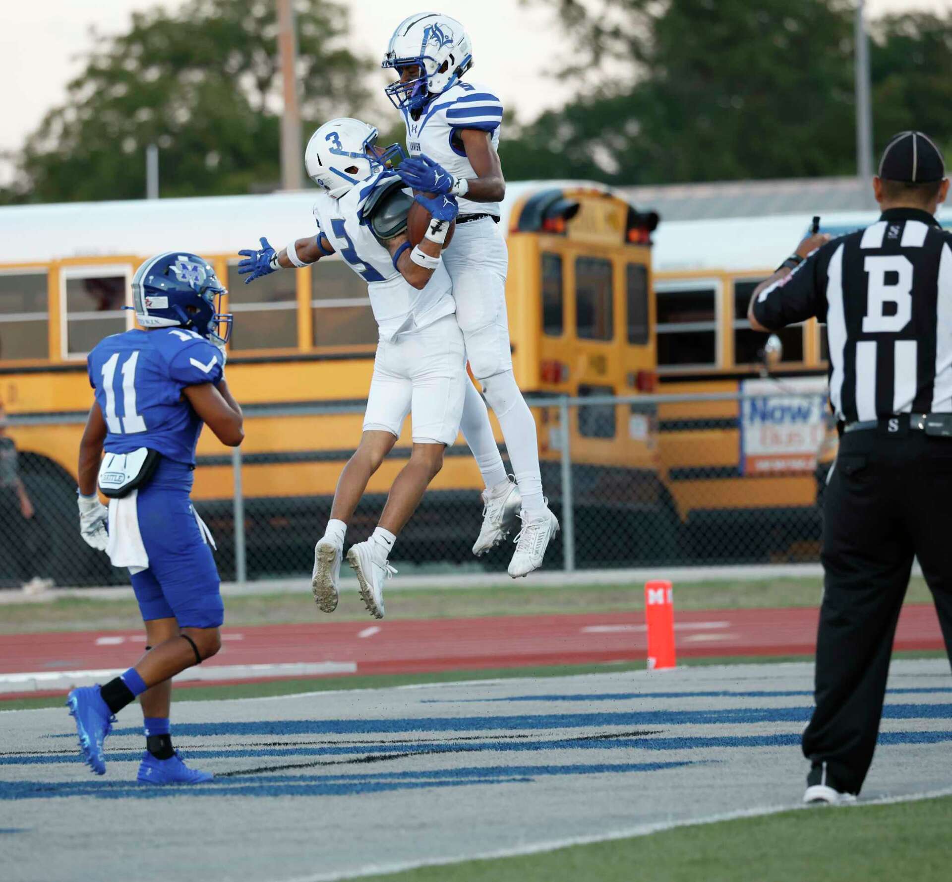 Dylan Llamas leads Lanier football to rout of Memorial
