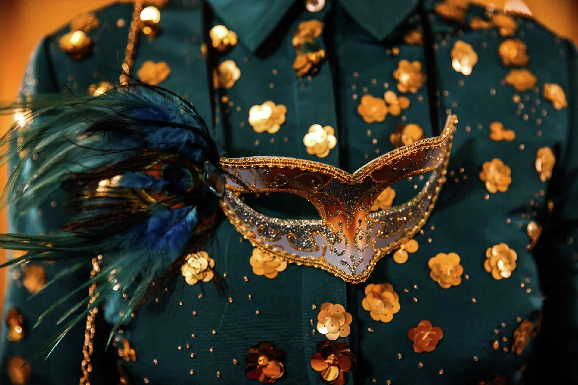 Photos: San Francisco Opera begins its 102nd season with opulent ball