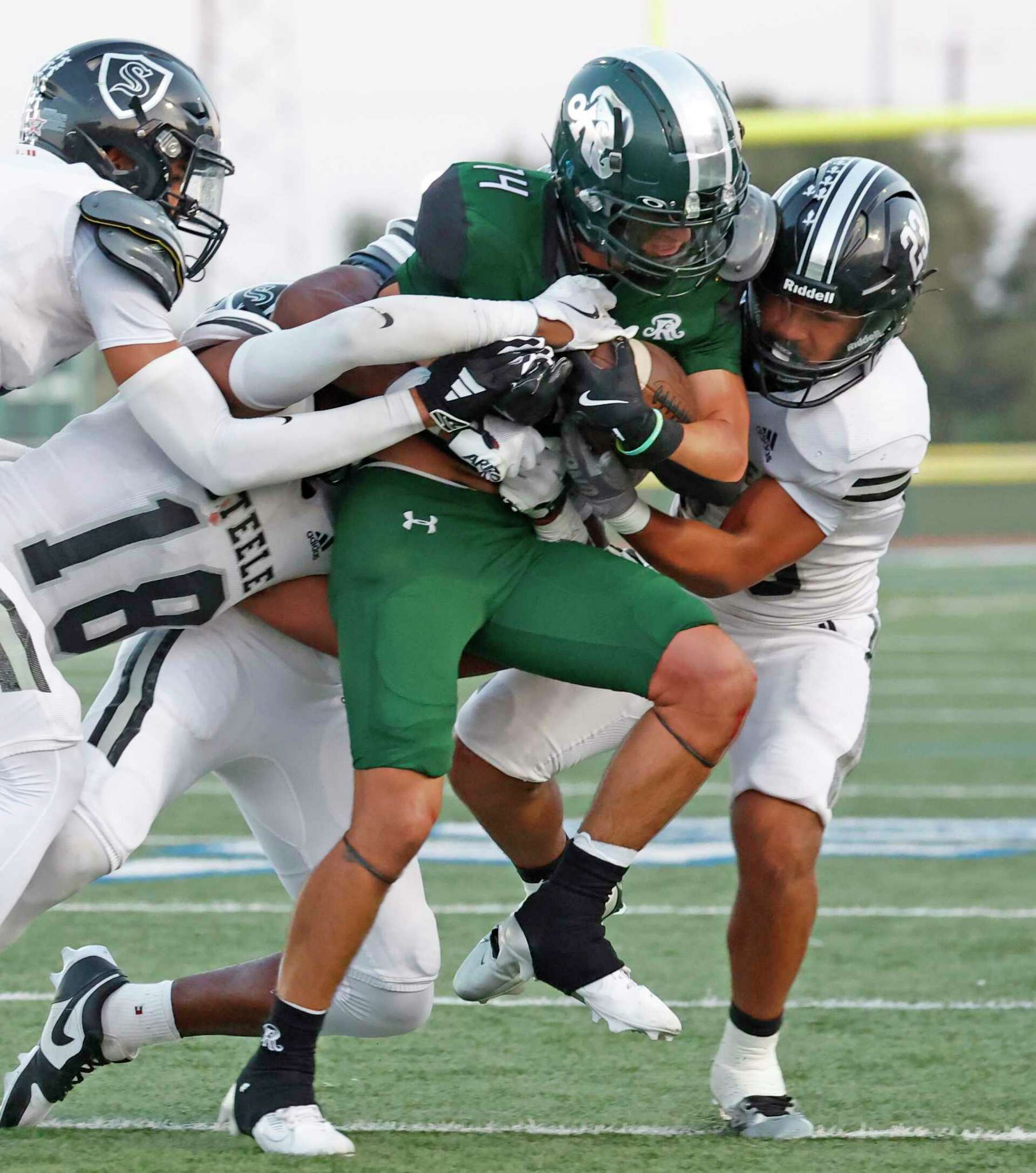 Steele football shines on offense in win over Reagan