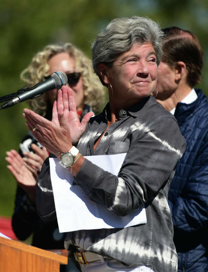 Westport Republican First Selectwoman Jen Tooker runs for CT governor