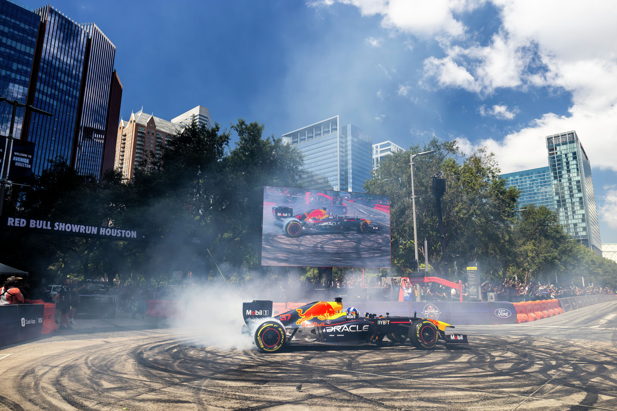 Houston's Red Bull Formula One showcase thrills 35,000