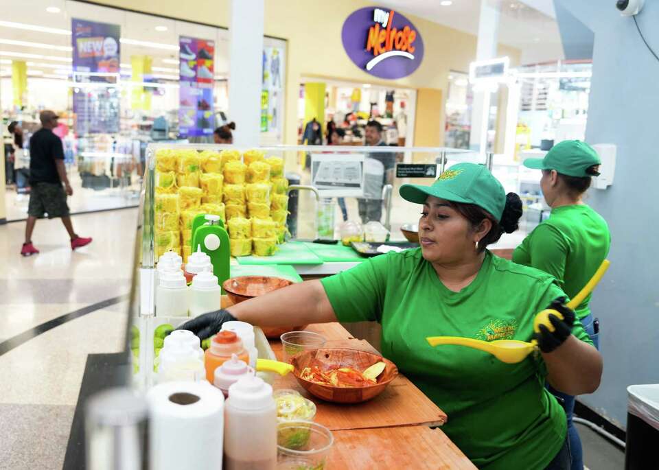 Former Sharpstown Center gets new lease on life as PlazAmericas