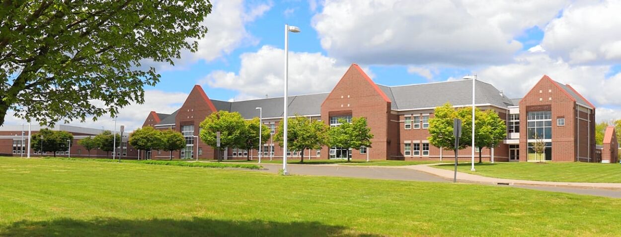 Suffield looks to hire students as AV techs for school board meetings