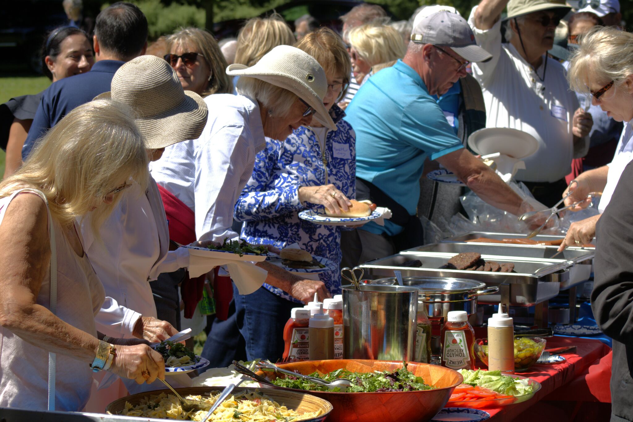 Greenwich Republicans, Democrats 'rallying the troops' before election