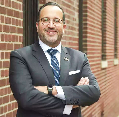 Danbury Mayor Roberto Alves outpaces Emile Buzaid in campaign funds