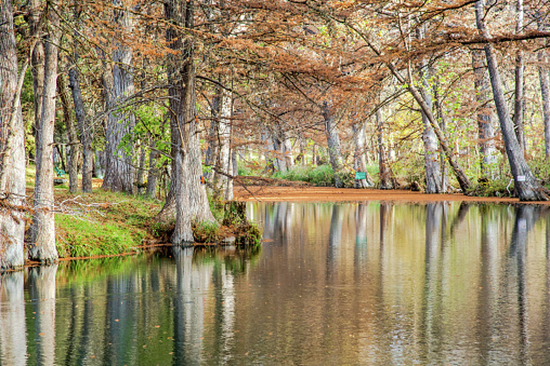 Texas lands 3 of the most romantic fall getaway destinations