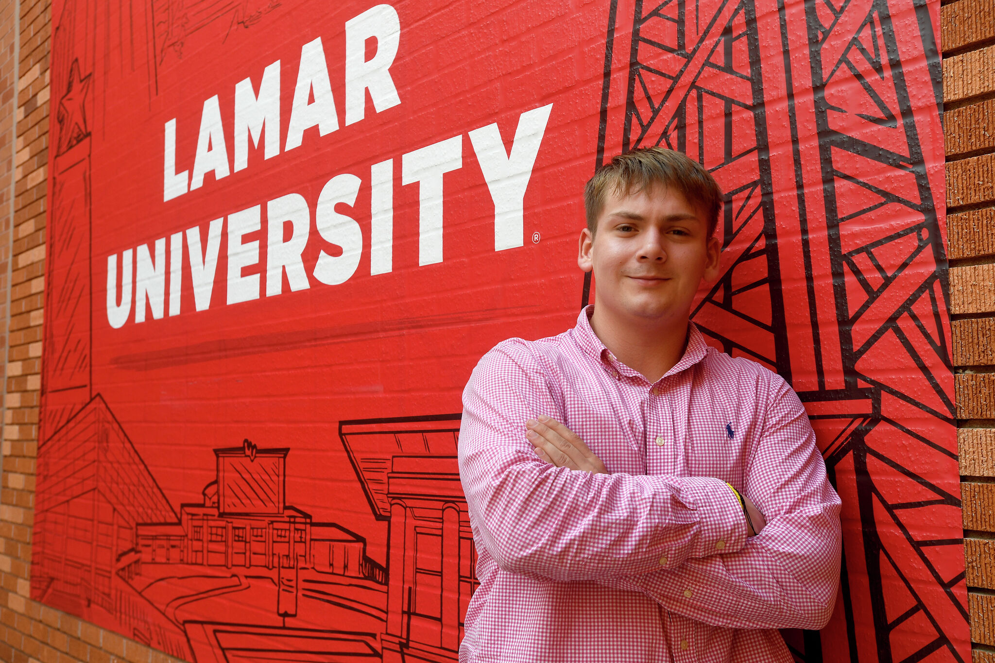 Lamar student wins prestigious award, named a future business legend