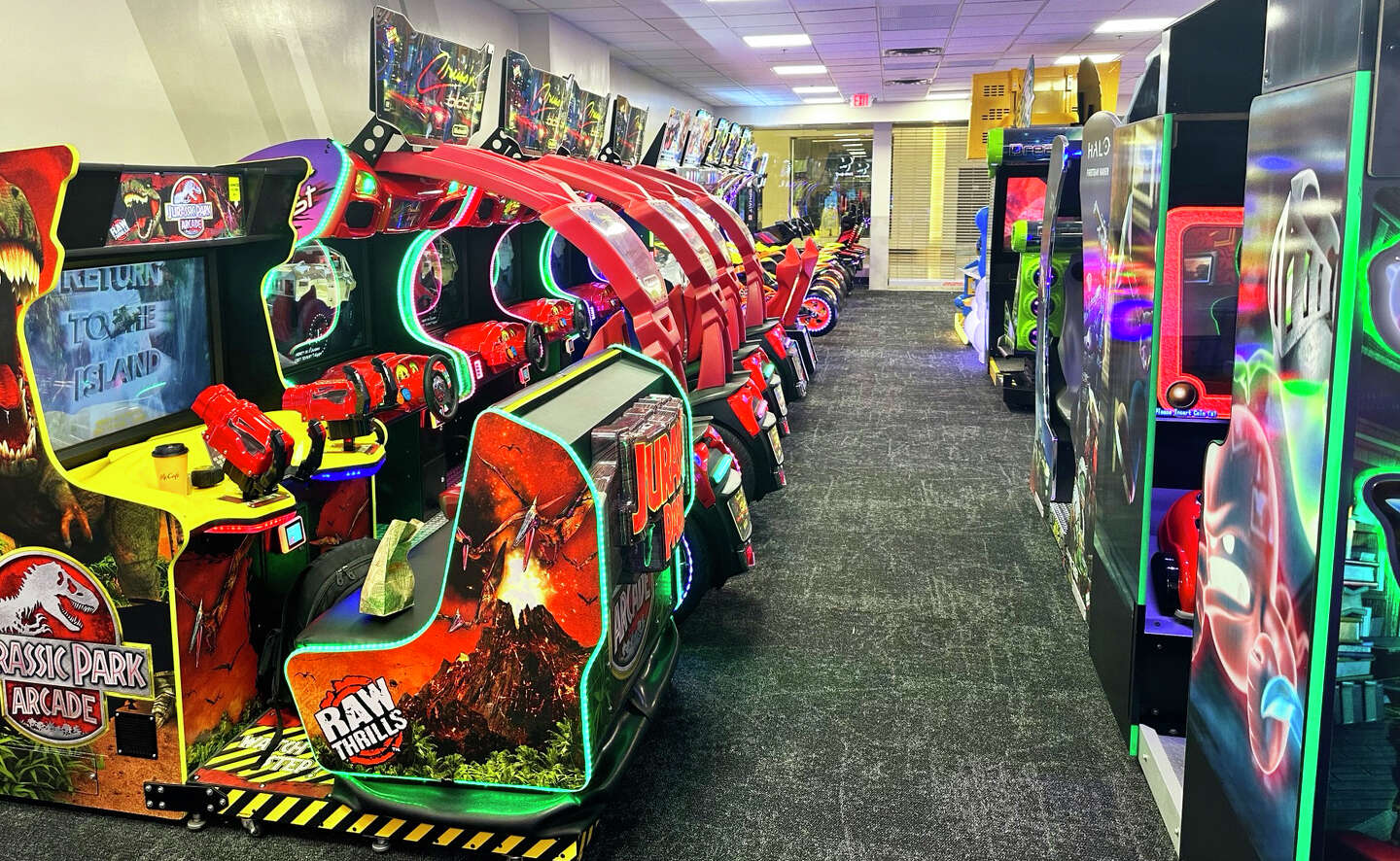 Trumbull Mall welcomes Fun Spot Arcade