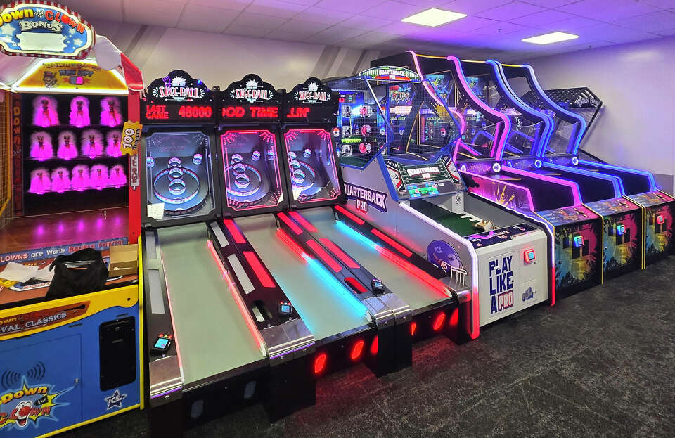 Trumbull Mall welcomes Fun Spot Arcade