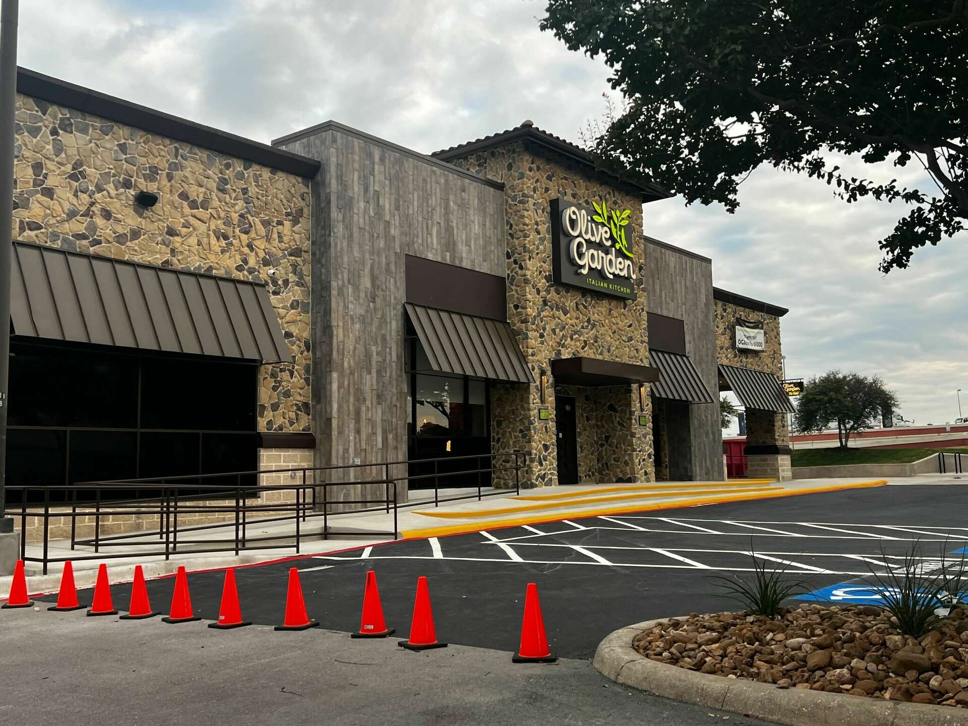 Olive Garden opens soon near busy San Antonio mall