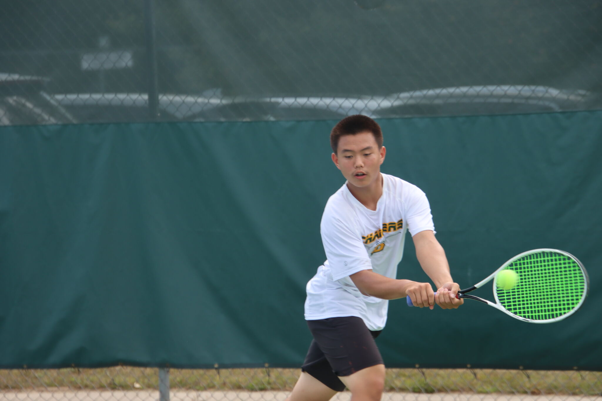 Chargers sweep Chemics in tennis