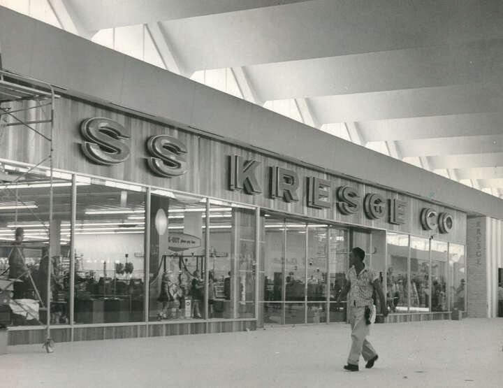 Former Sharpstown Center gets new lease on life as PlazAmericas