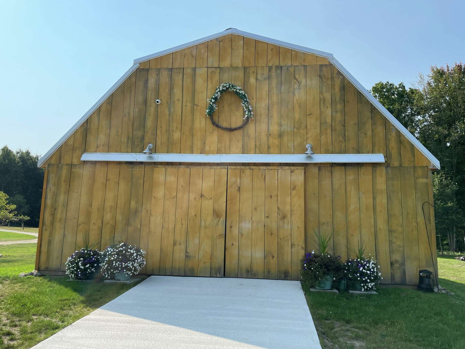 Four Green Fields Farm in Rodney opens wedding venue