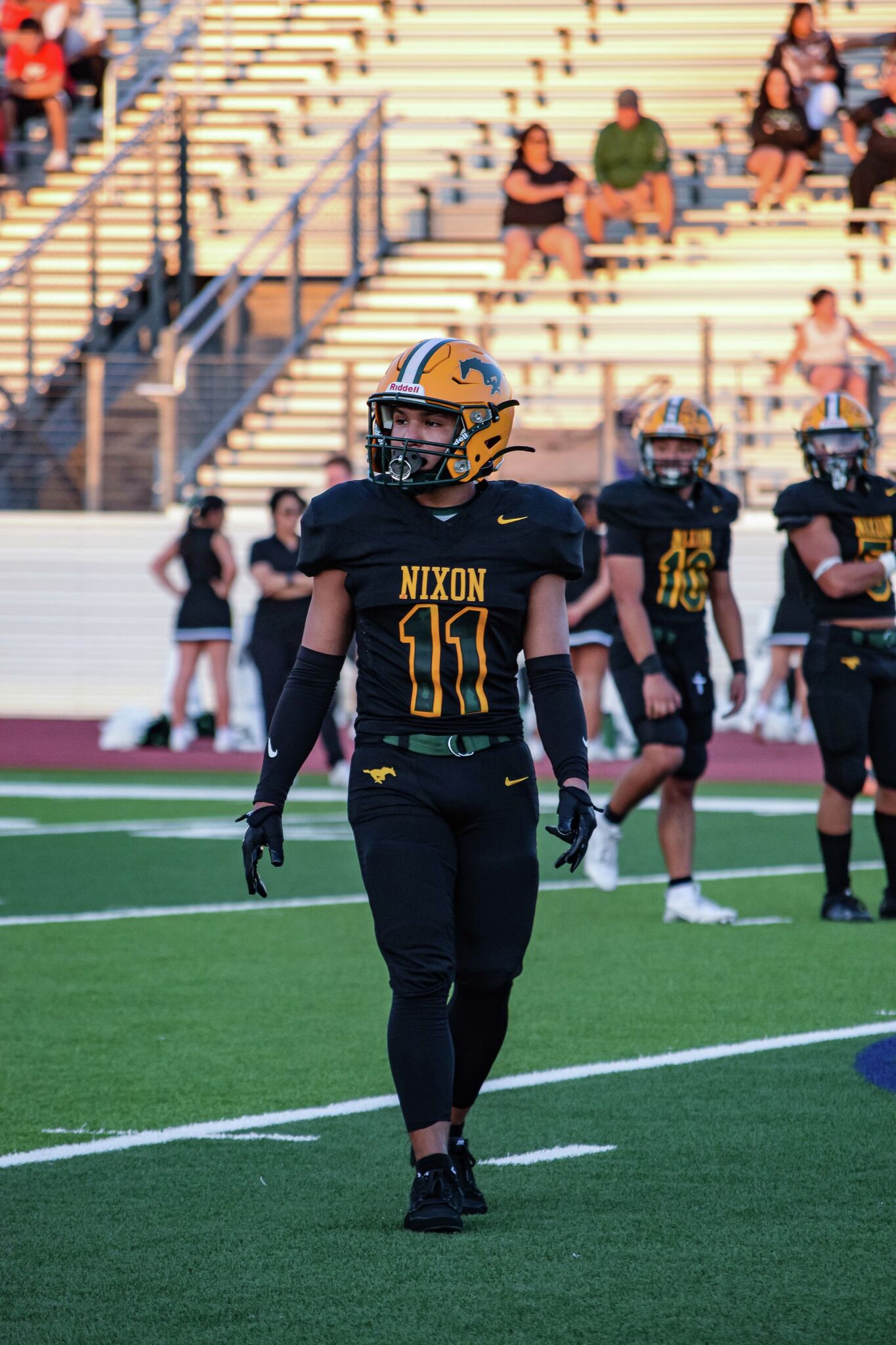 Laredo Nixon's Franko Cruz steps up at running back due to injury