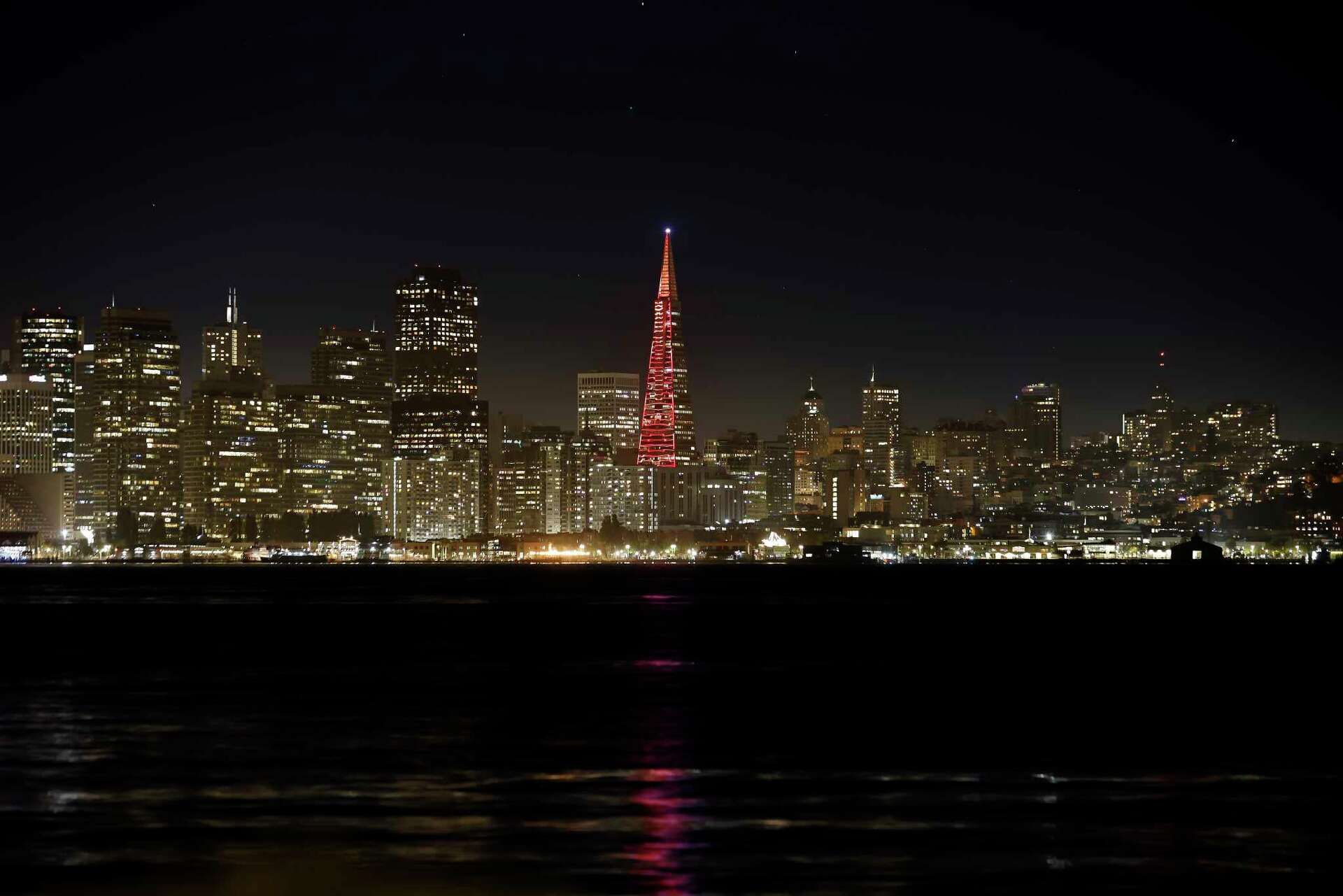Photos: Transamerica Pyramid’s spectacular laser light show