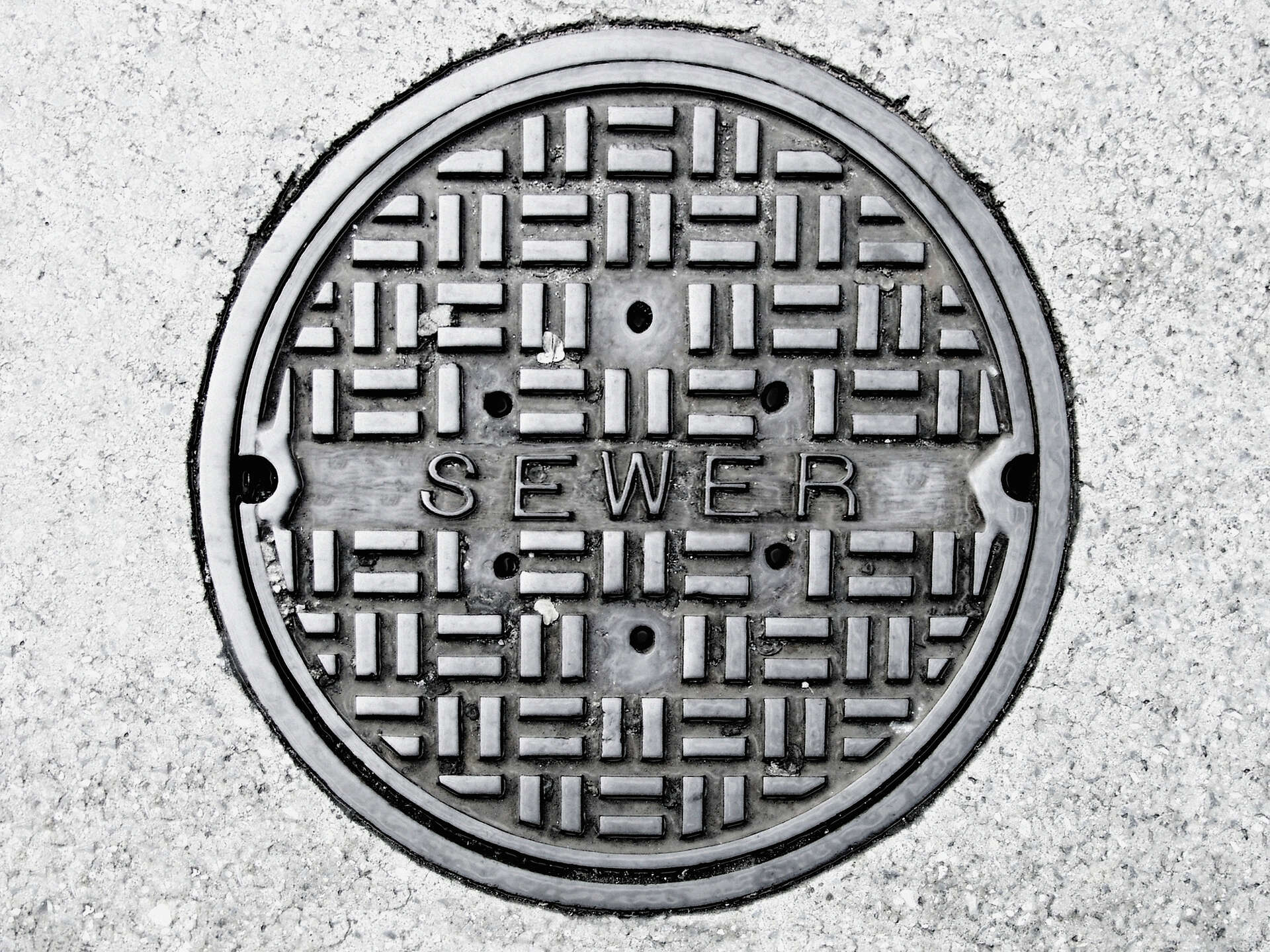 Texas woman hospitalized after falling through manhole
