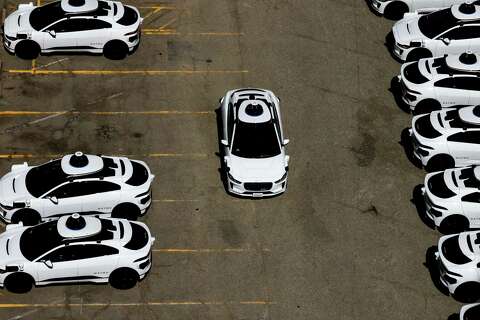 SF techie livestreamed honking Waymo robotaxis, created viral phenom