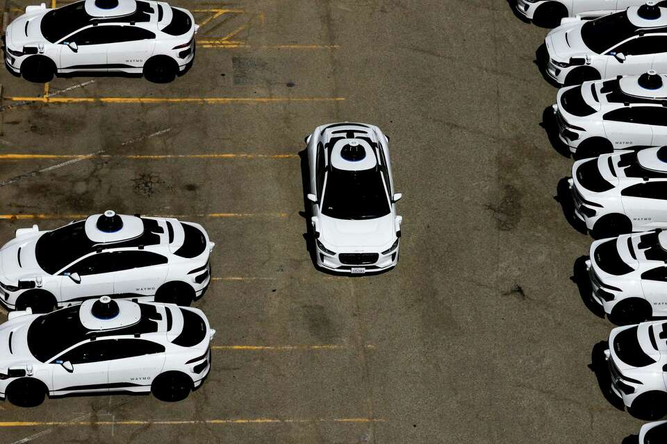 SF techie livestreamed honking Waymo robotaxis, created viral phenom