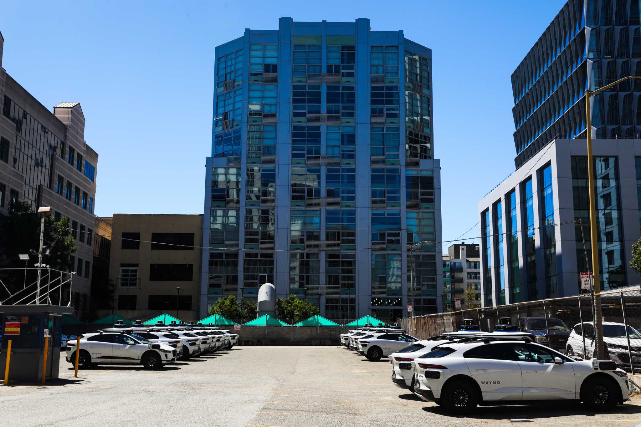 Mayor Lurie to allow Waymo on SF’s car-free Market Street