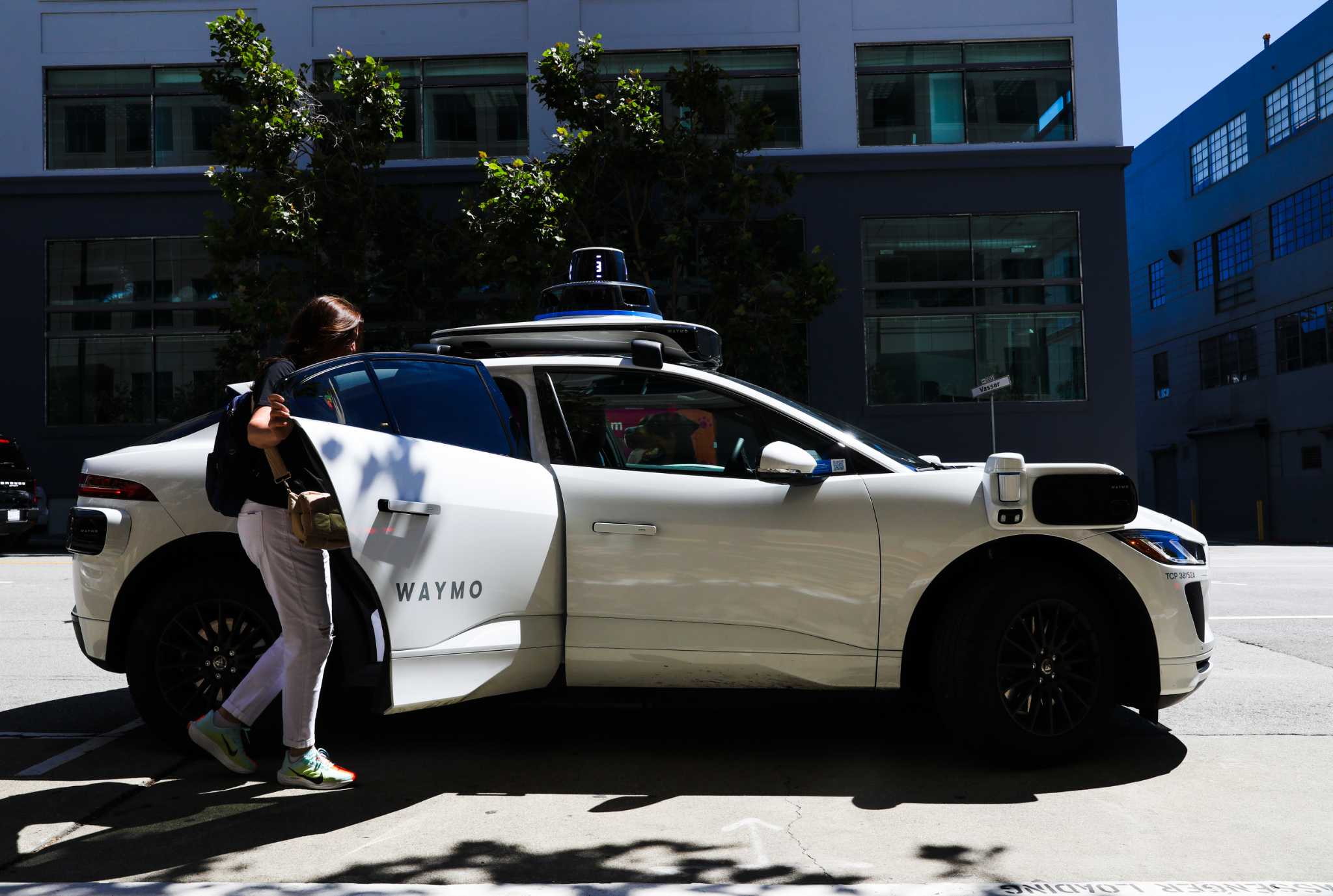 Alphabet CEO says company exploring private sales of Waymo cars