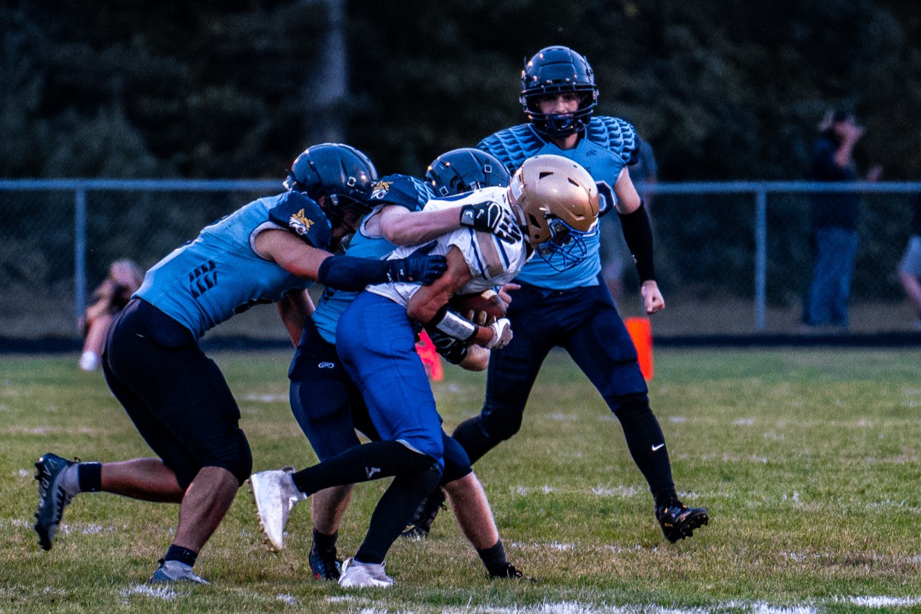 Onekama football downs Breckenridge