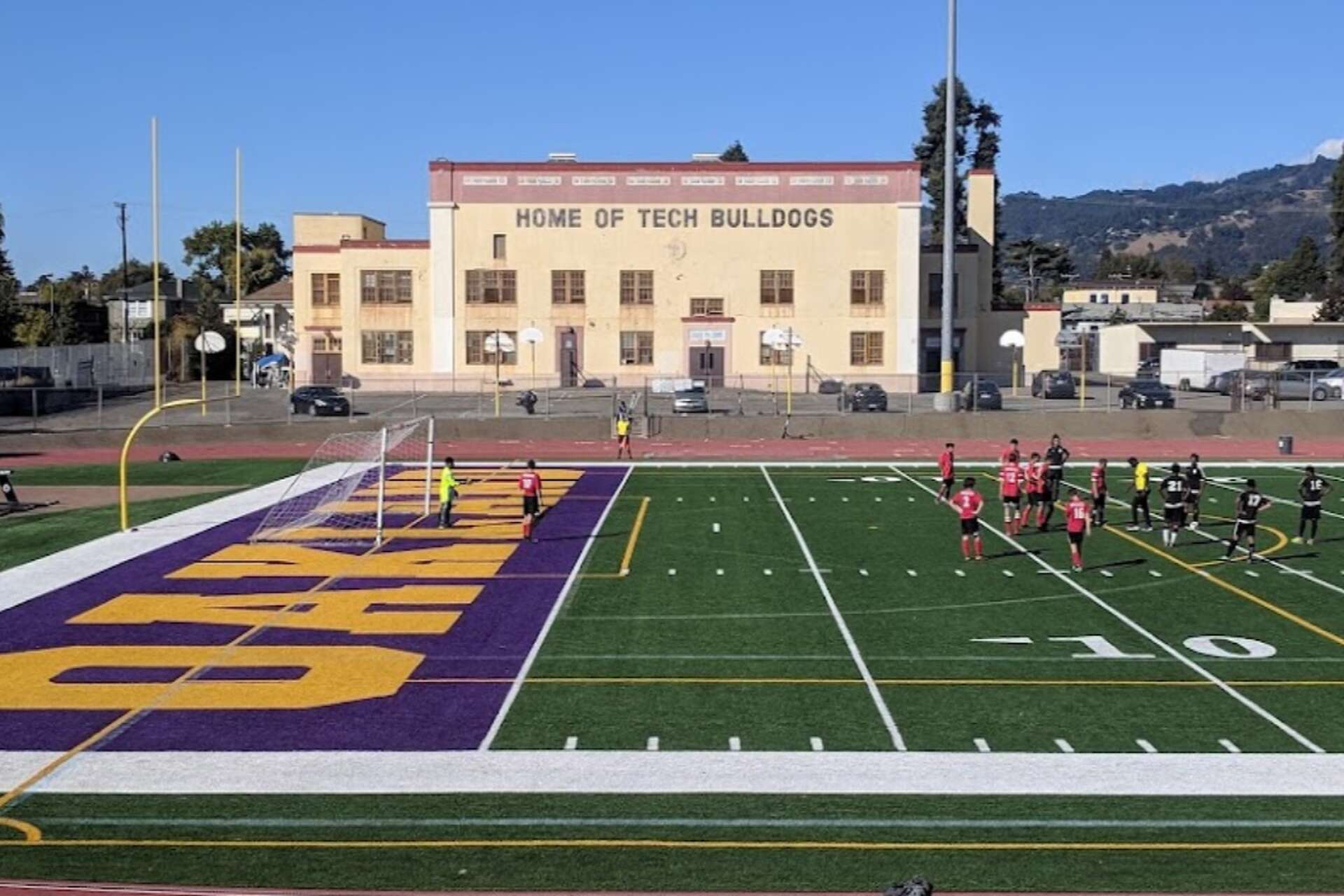 Oakland high school football game abruptly canceled after altercation