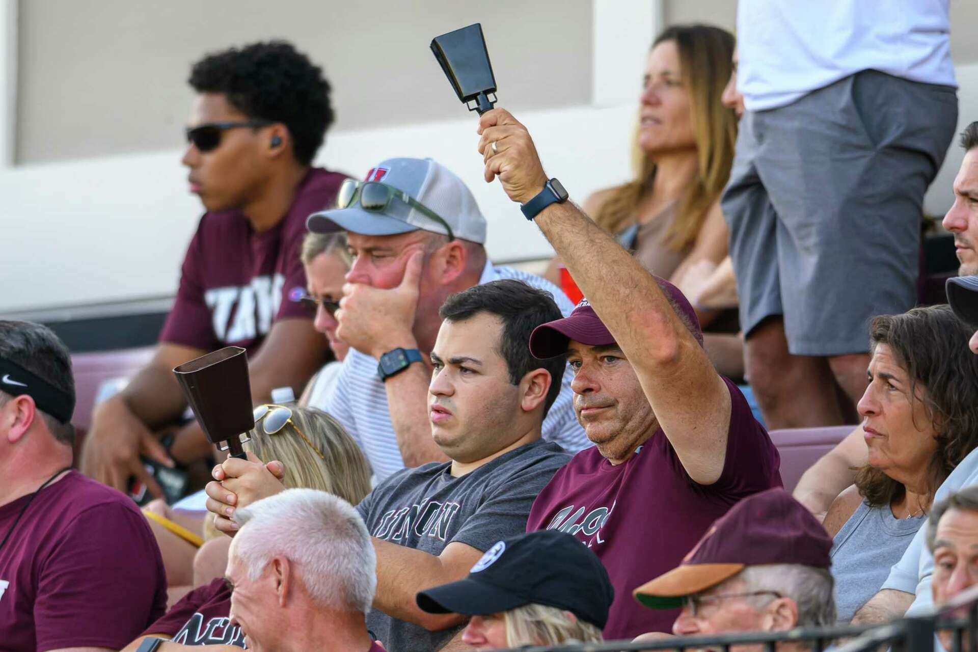 Union College football notches comeback win against SUNY Maritime