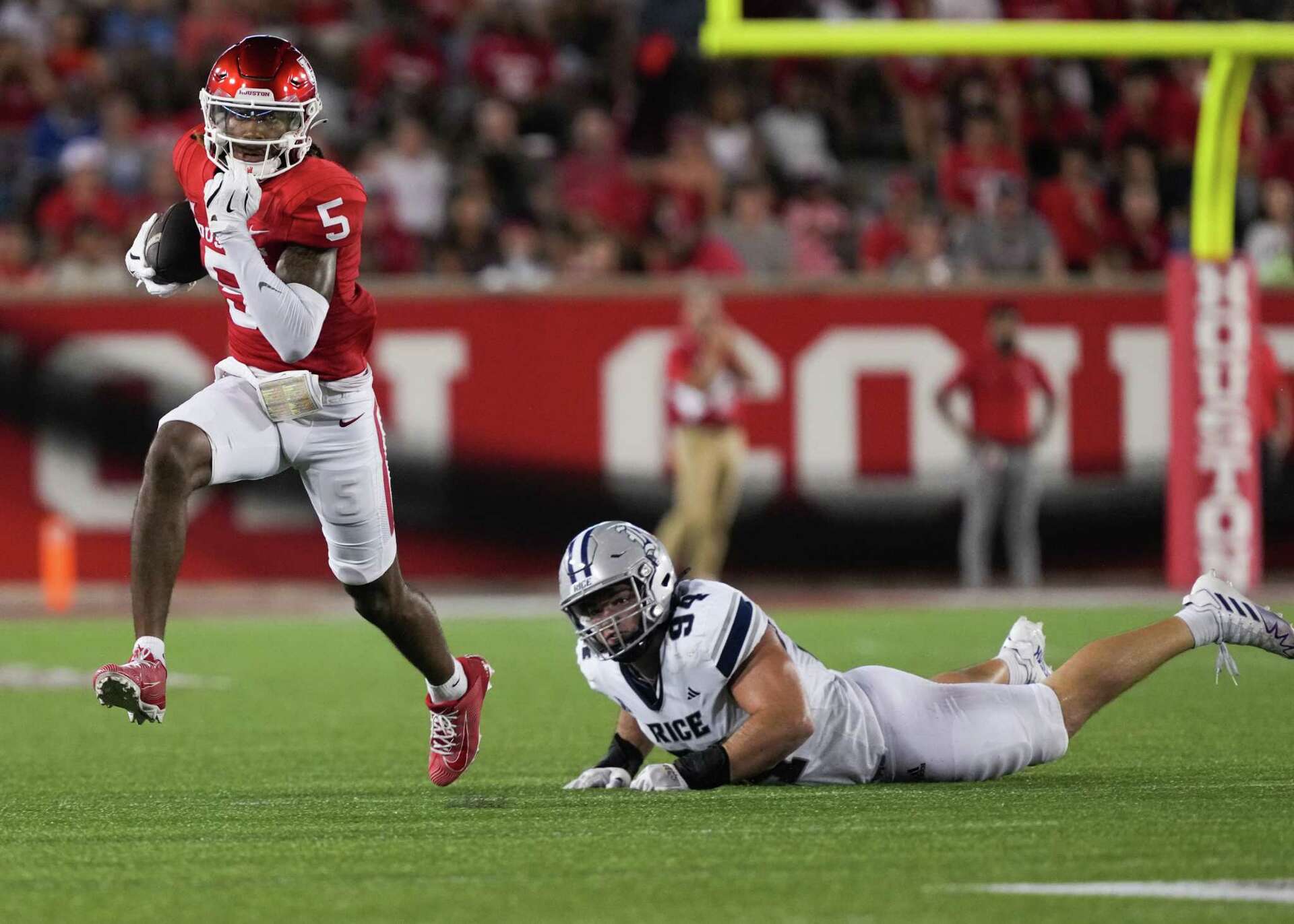 UH Cougars football takes Bayou Bucket against Rice Owls