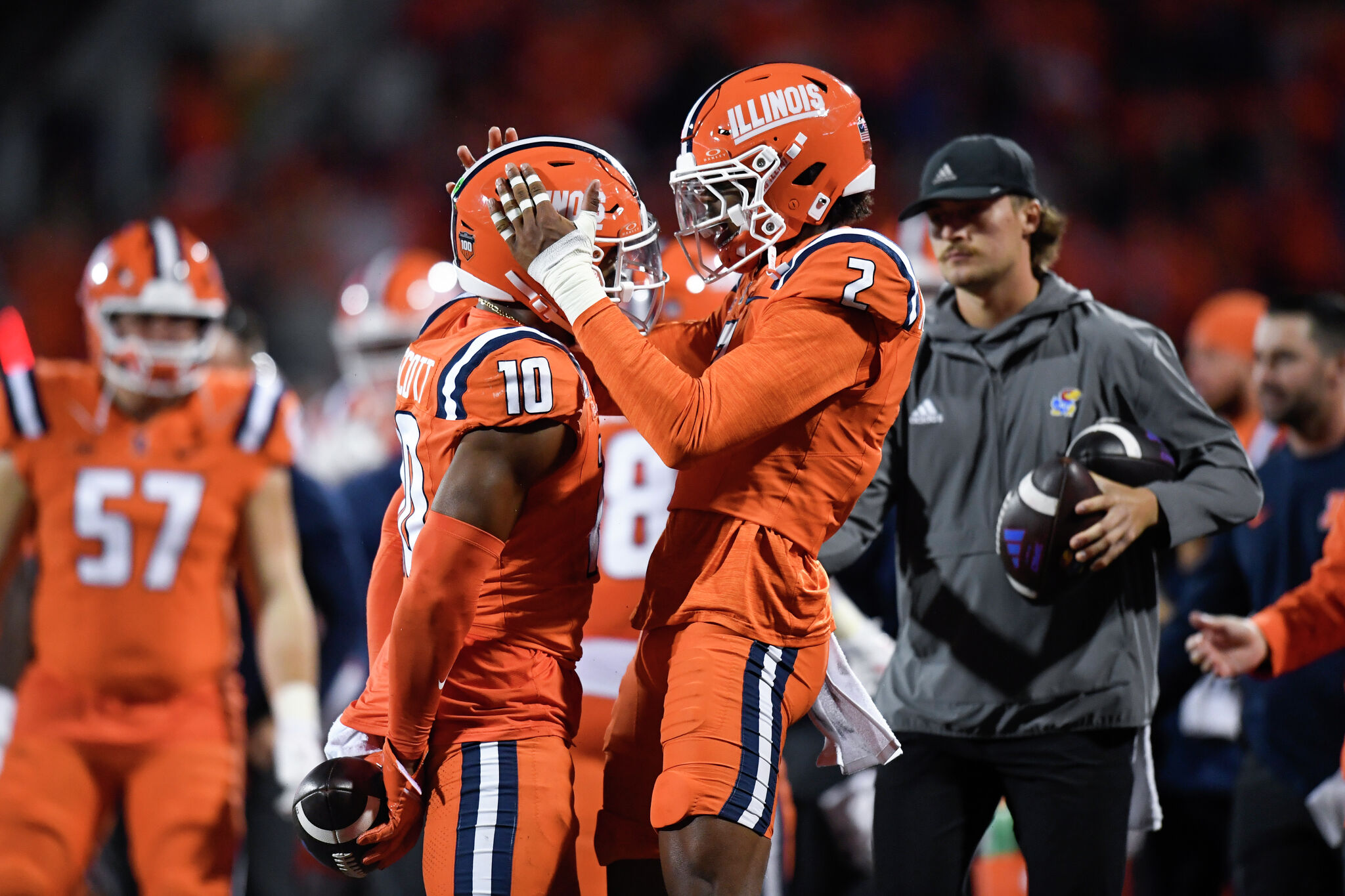 Illinois vs. Nebraska Husker football betting odds, point spread