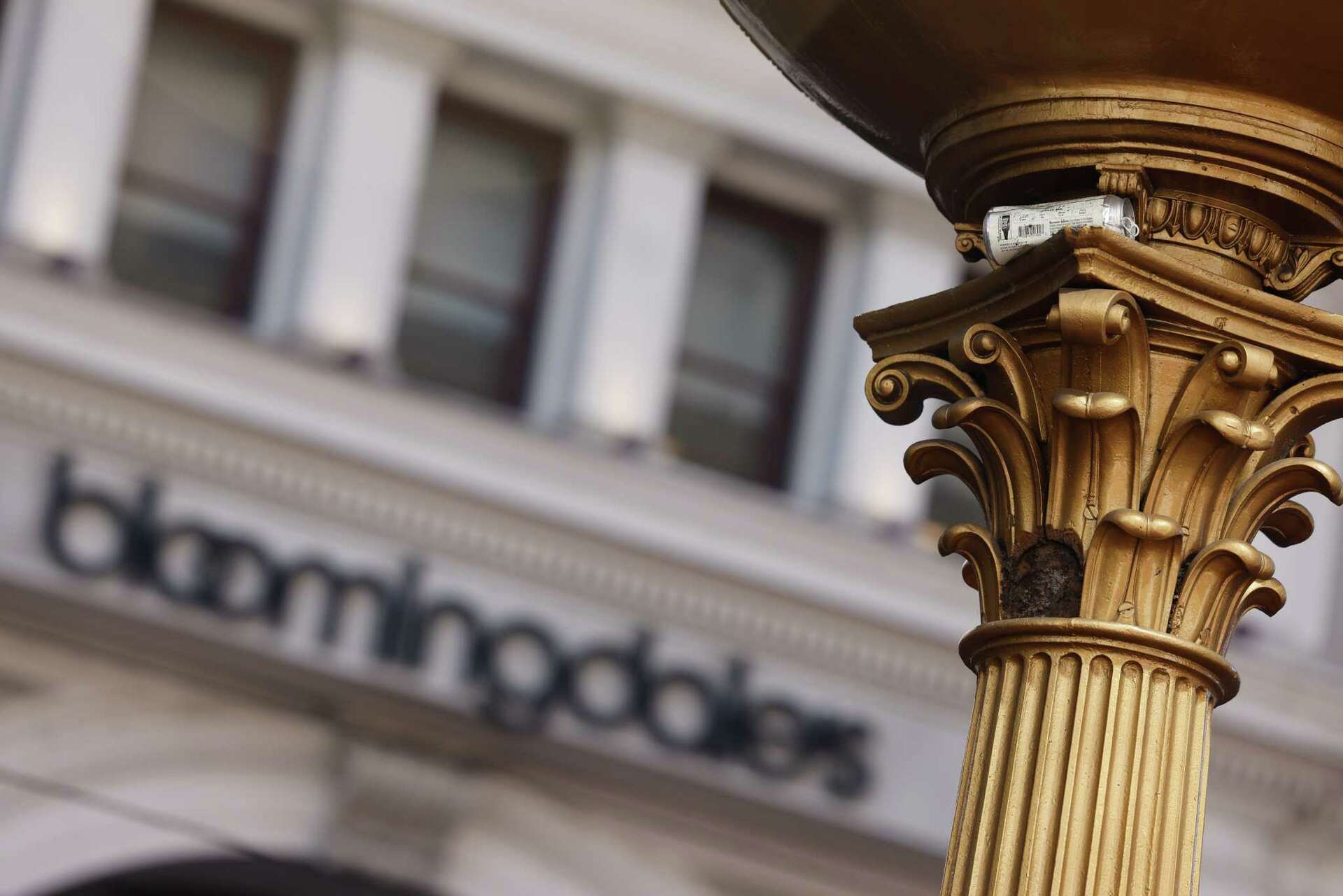SF’s historic ‘orphaned’ Samuels Clock is a vandalized mess