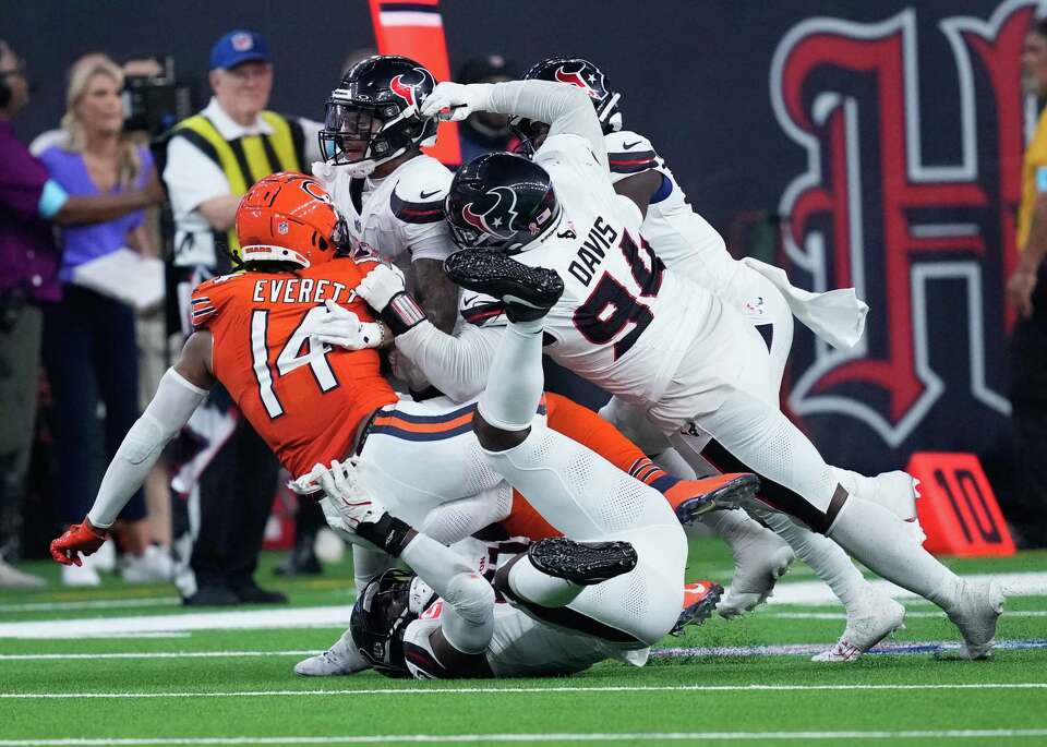 Houston Texans trade Khalil Davis to 49ers minutes before deadline