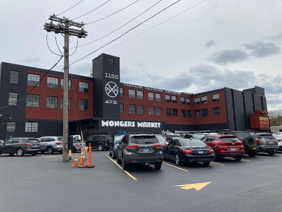 Mongers Market in Connecticut hosts 90 vintage and antiques vendors